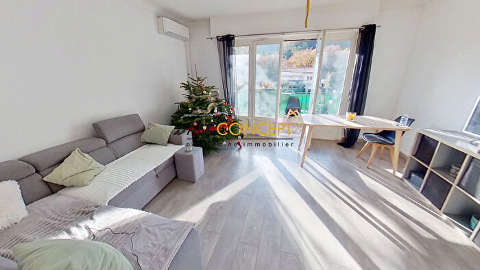 Appartement 3 pièces à Contes, à vendre
