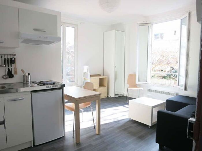 Appartement à louer - Grenier Point du Jour, Boulogne-Billancourt - 1 pièce