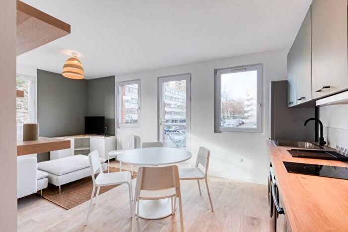 Saint Maurice-Pellevoisin, Lille - Appartement 4 pièces à louer