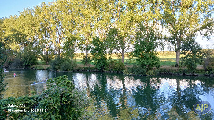 Saintes, Bellevue, La Grange, Les Boiffiers : Maison 3 pièces à louer
