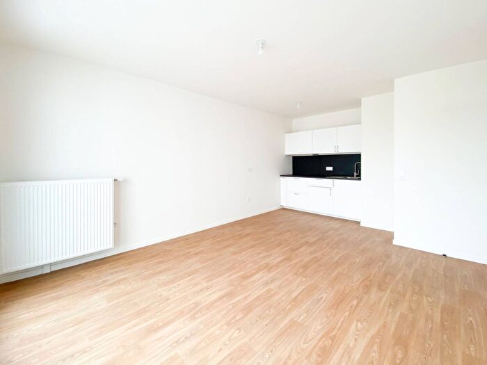 Appartement à louer - Bobigny - 3 pièces - 2 chambres