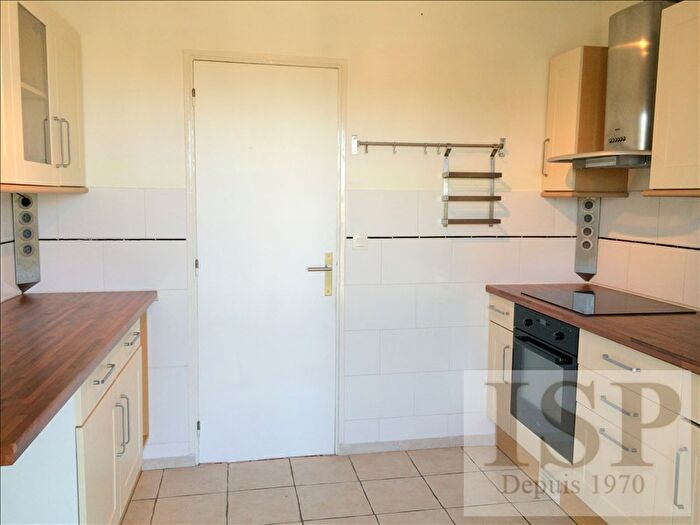 Appartement 3 pièces à louer - Aix-en-Provence, Les Milles