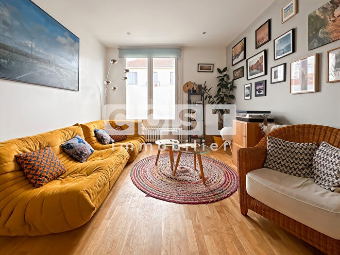 Maison à vendre - Colombes, Stade - 6 pièces - 3 chambres