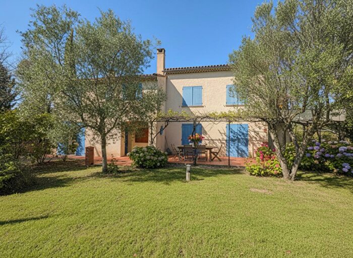 Maison à vendre - Rousset - 5 pièces - 3 chambres