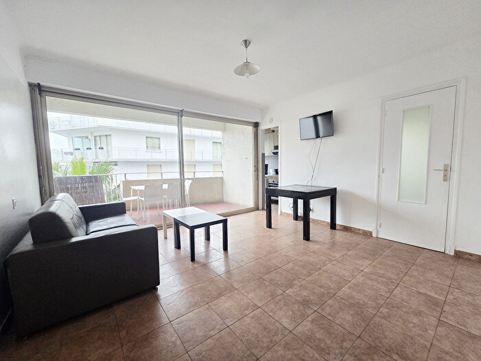 Appartement à vendre - Hendaye, Plage, Sopite, Aguerria, Corniche - 1 pièce