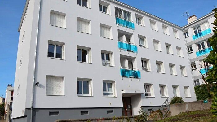 Appartement à louer - Clermont-Ferrand - 3 pièces - 2 chambres