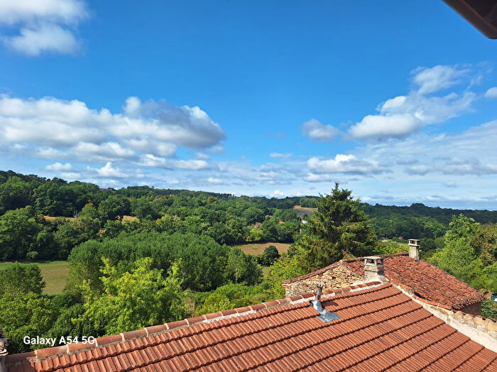 Villefranche-du-Périgord - Maison 5 pièces à vendre