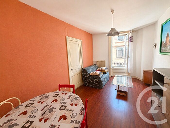 Villefranche-sur-Saône, Centre-ville : Appartement 2 pièces à vendre