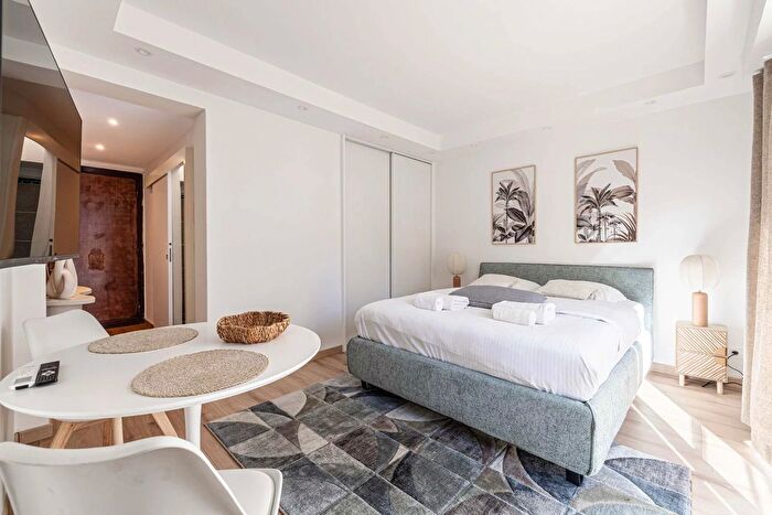 Appartement 1 pièce à Cannes, Pointe Croisette, à vendre