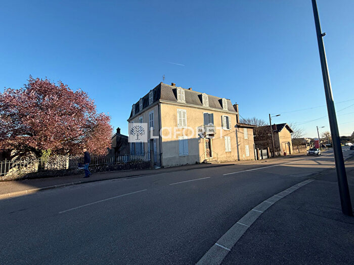 Maison 10 pièces à vendre - Montrevel-en-Bresse