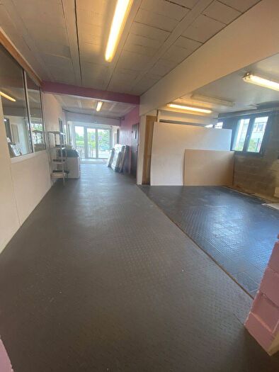 Appartement à louer - Réveil Matin-Ablon-Jules Ferry-Glacière, Montgeron - 3 pièces