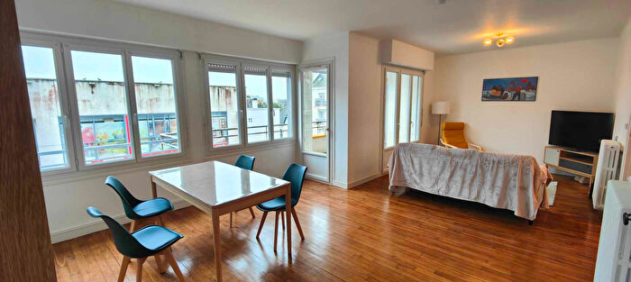 Appartement à louer - Saint-Nazaire, Centre-ville, Ville-Port, Petit Maroc - 4 pièces - 3 chambres