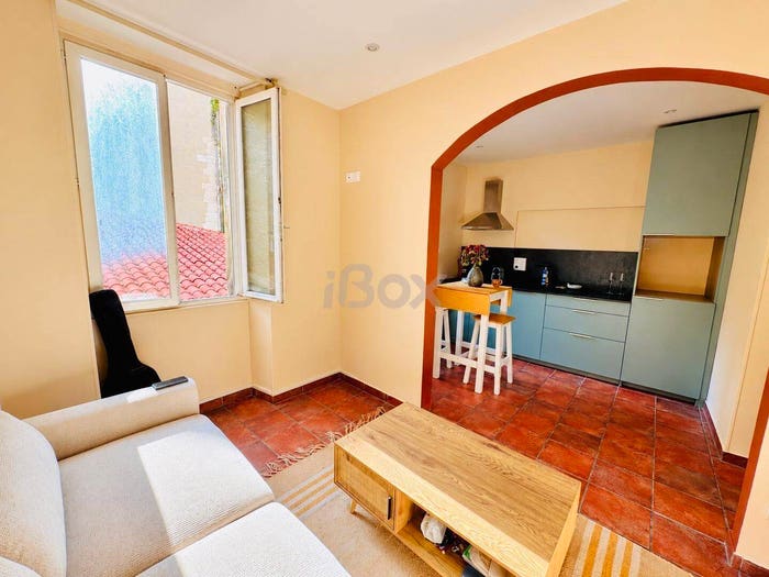 Centre Ville, Toulon : Appartement 1 pièce à louer