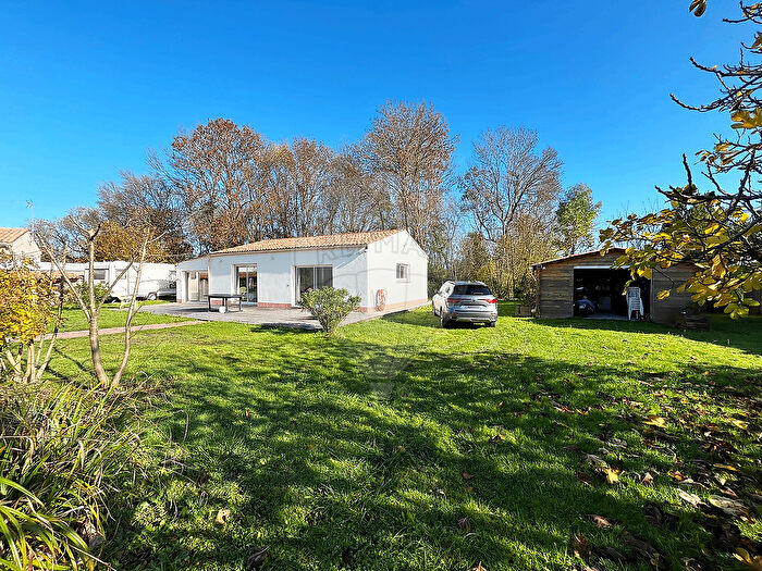 Maison à vendre - Saint-Sulpice-de-Royan - 8 pièces - 6 chambres