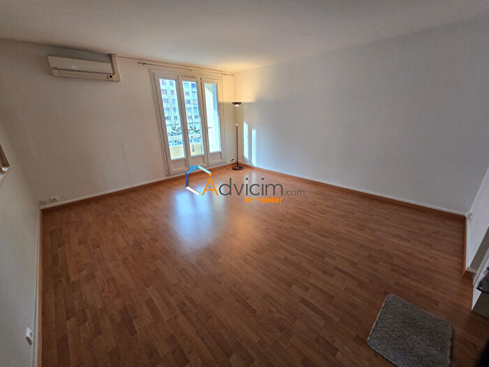 Appartement à vendre - Orléans - 3 pièces - 2 chambres