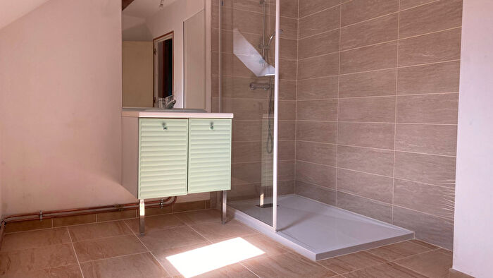 Maison à vendre - LIsle-sur-Serein - 5 pièces - 3 chambres