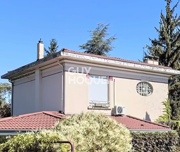 Maison à vendre - Bourgoin-Jallieu, Plambourgoin, Chemins - 12 pièces - 6 chambres