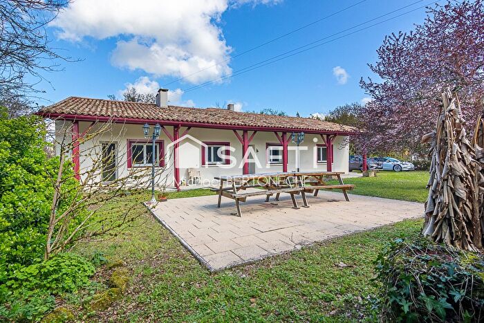 Maison à vendre - Saint-André-de-Cubzac - 5 pièces - 4 chambres