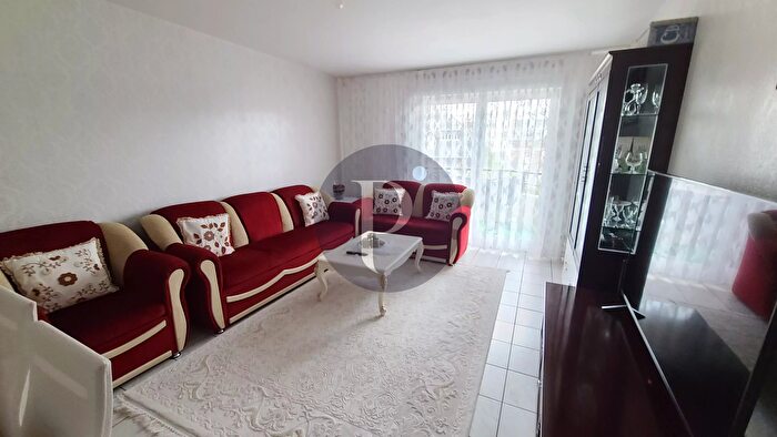 Appartement 3 pièces à vendre à Corbeil-Essonnes, Centre-ville