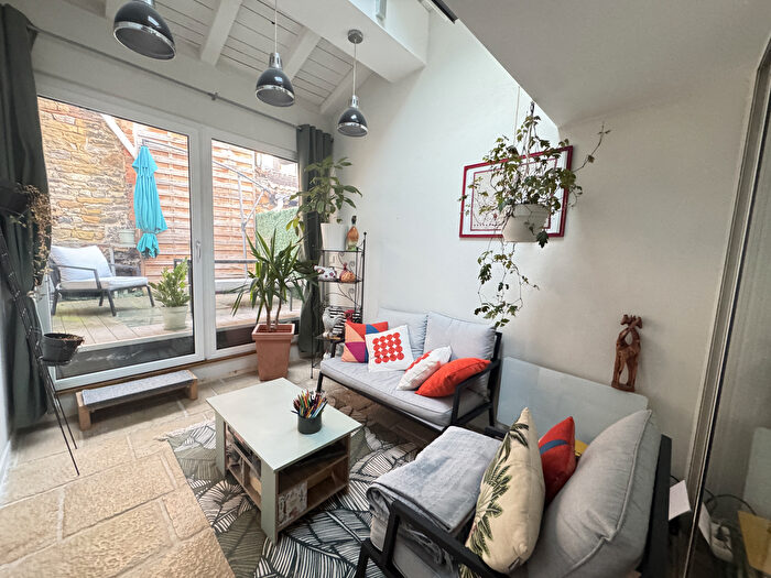 Maison à vendre - Villefranche-sur-Saône, Centre-ville - 4 pièces - 2 chambres