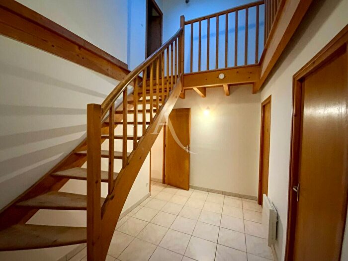 Maison à louer - Saint-Genis-de-Saintonge - 2 pièces - 1 chambre