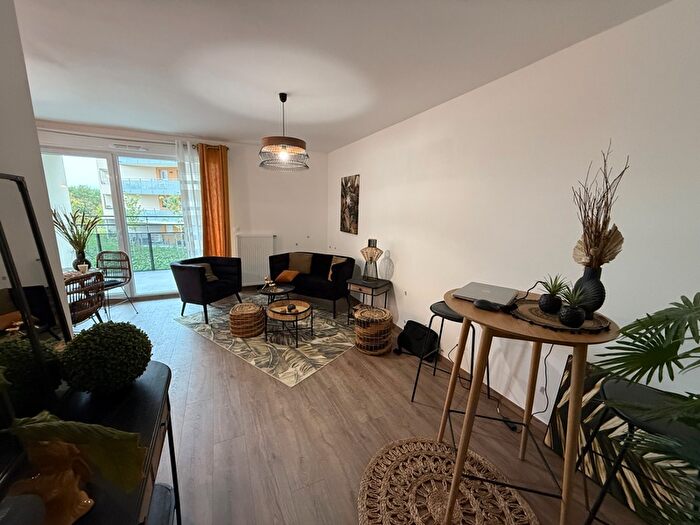 Appartement à vendre - Vétraz-Monthoux - 2 pièces - 1 chambre