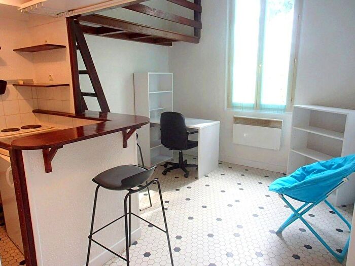 Appartement à louer - Naudet, Gradignan - 1 pièce