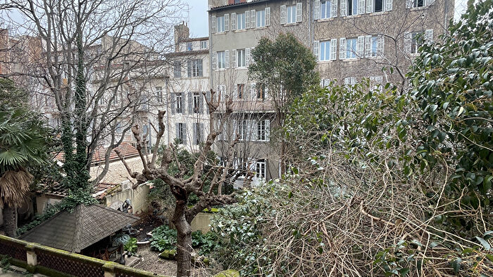 Appartement à vendre - Marseille er , Saint-Charles - 3 pièces - 2 chambres