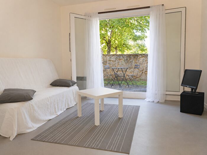 Appartement 1 pièce à Dijon, Voltaire, Champmaillot, à louer