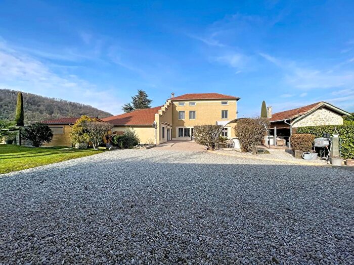 Maison à vendre - Charmes-sur-lHerbasse - 11 pièces - 6 chambres