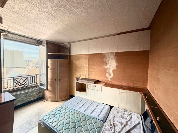 Appartement à vendre - Paris e , Georges Brassens - 1 pièce