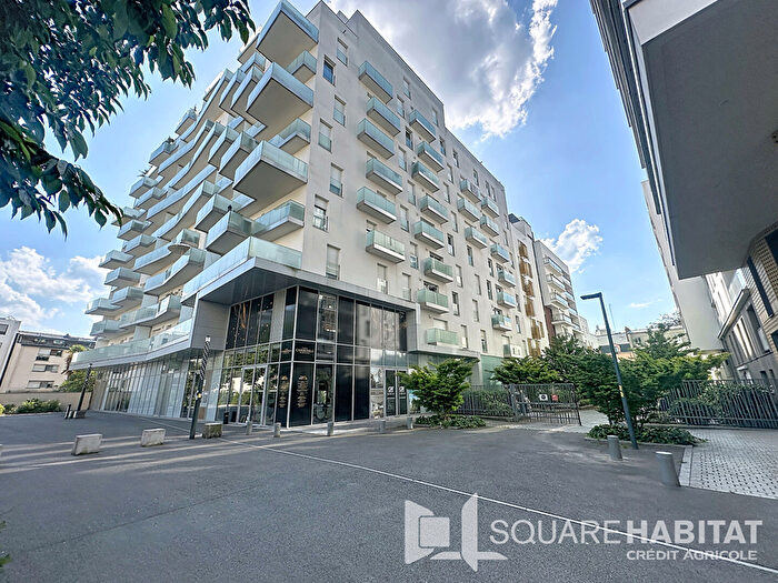 Quartiers Centre, Colombier : Appartement 2 pièces à vendre