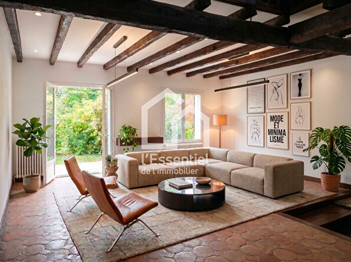 Vaux-sur-Seine - Maison 7 pièces à louer