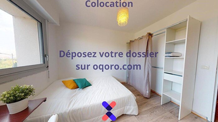 Appartement à louer - Les Minguettes-Charles Perrault, Vénissieux - 7 pièces - 6 chambres