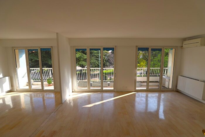 Appartement à vendre - Le Cannet, Centre-ville - 3 pièces - 1 chambre