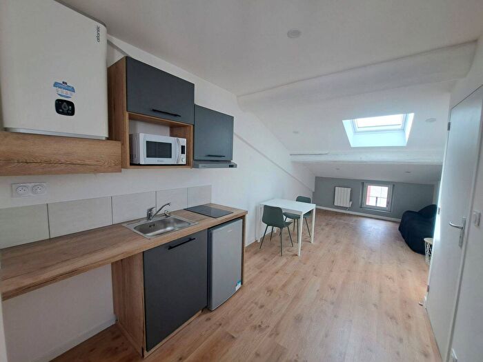 Ballainvilliers, Clermont-Ferrand : Appartement 1 pièce à louer