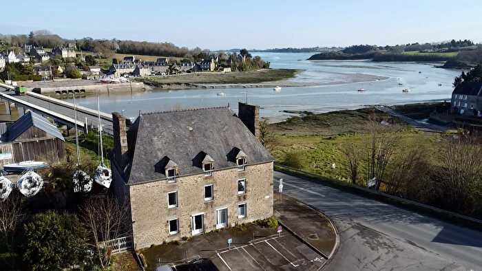 Maison à vendre - Créhen - 8 pièces - 6 chambres