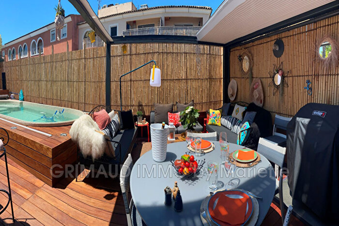 Appartement 4 pièces à vendre à Grimaud