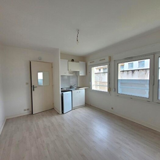 Appartement à louer - Tours, Velpeau - 1 pièce