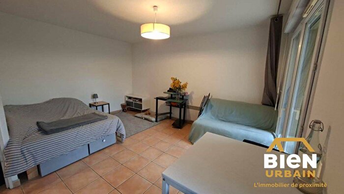 Appartement à louer - Nîmes - 1 pièce