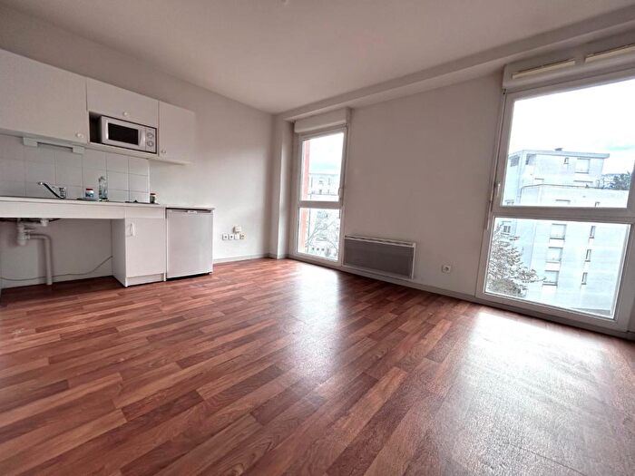 Appartement à louer - Grenoble, Village Olympique - 1 pièce