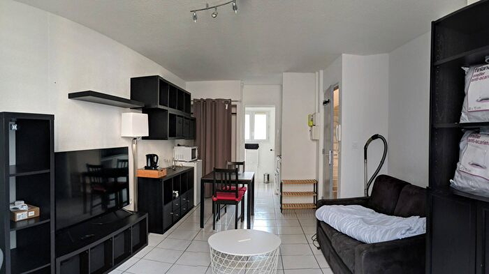 Appartement à louer - La Bastide, Bordeaux - 1 pièce