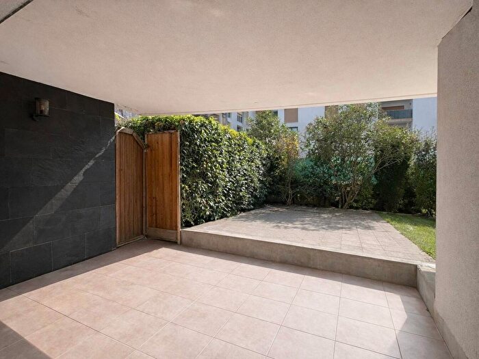 Appartement à louer - Est, Ambilly - 2 pièces - 1 chambre