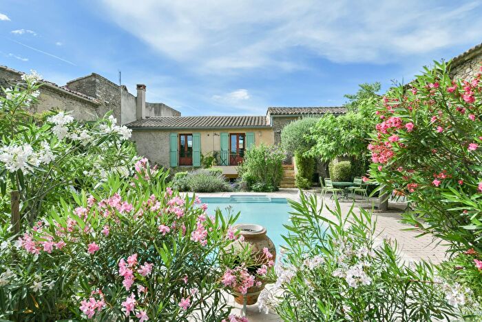 Maisons à vendre et appartements à louer - 1