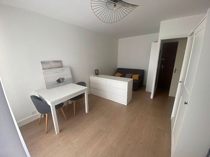 Tours, Rabelais, Tonnelle - Appartement 1 pièce à louer