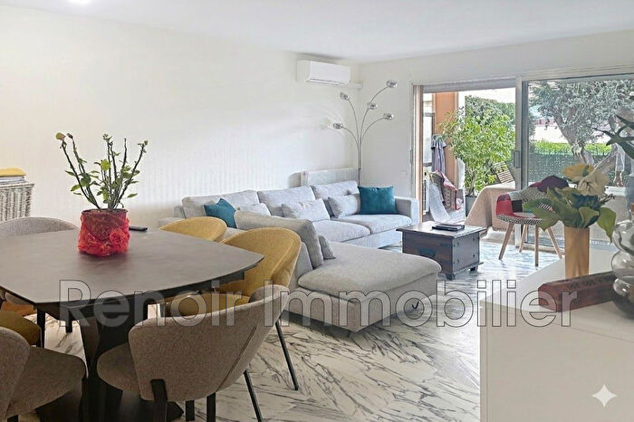 Appartement 3 pièces à vendre - Saint-Laurent-du-Var, Tuilière, Sainte-Petronille, Les Crottes, Tour, Iscles