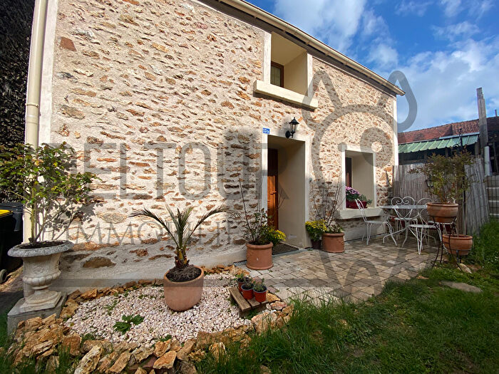 Mauperthuis - Maison 3 pièces à louer