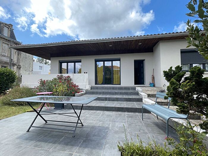 Appartement à louer - Médoquine-Haut-Brion, Talence - 4 pièces - 3 chambres