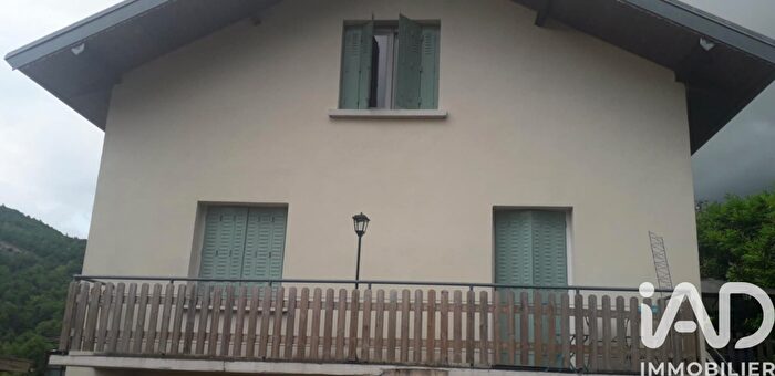 Maison à vendre - Chassal - 7 pièces - 4 chambres