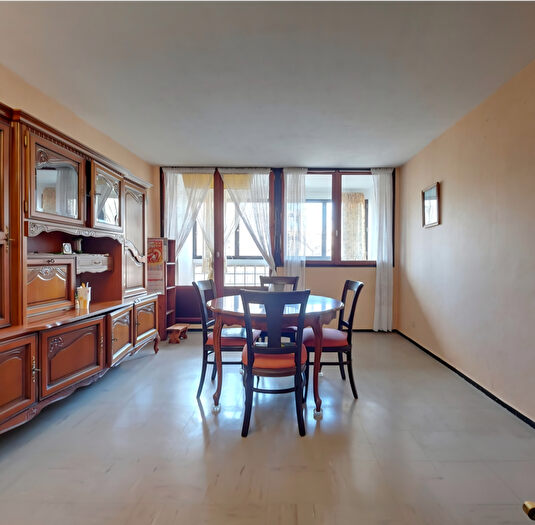 Appartement à vendre - Arles - 3 pièces - 2 chambres